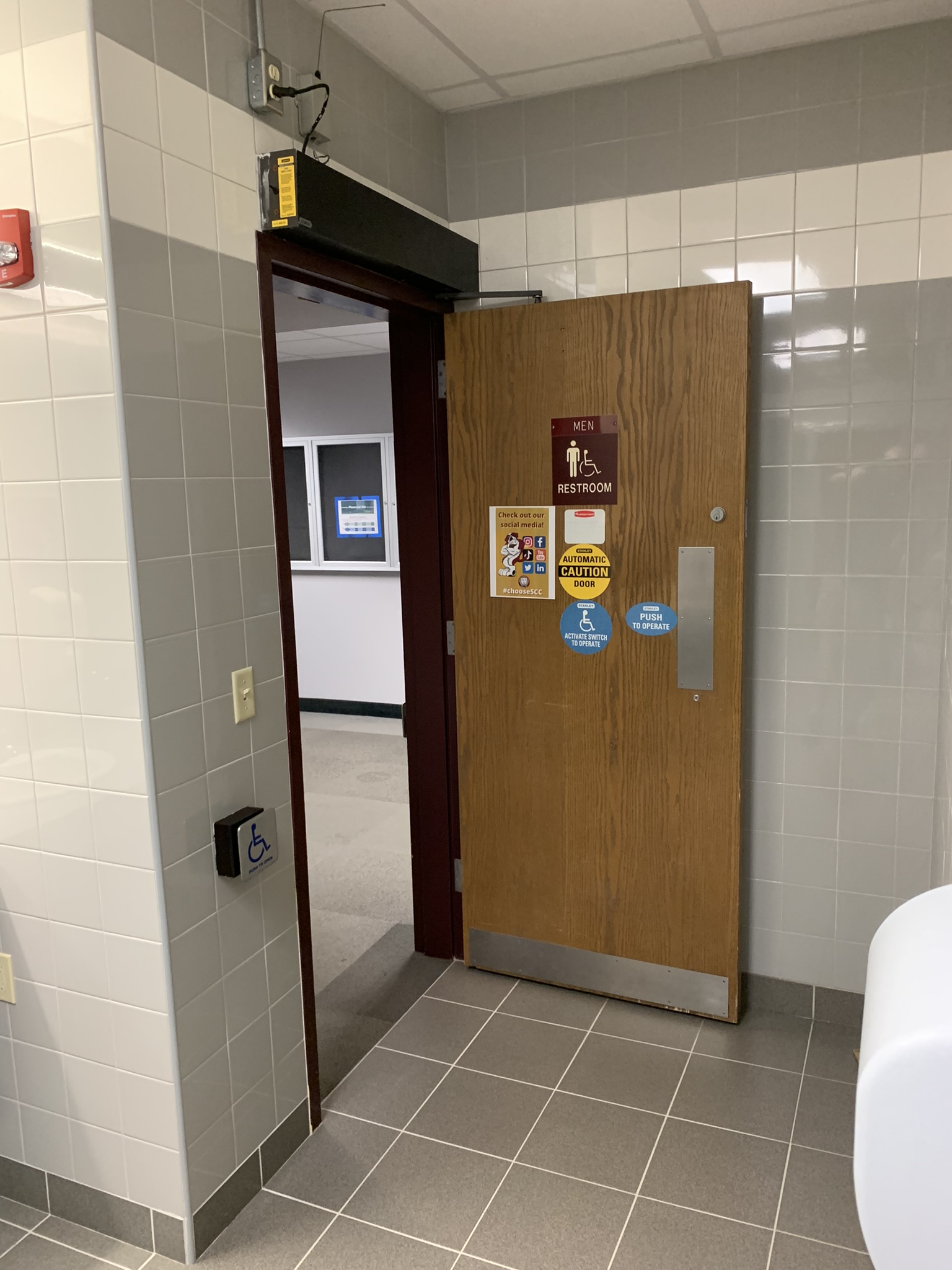 Shawnee Community College Doors – White & Borgognoni Architects, P.C.